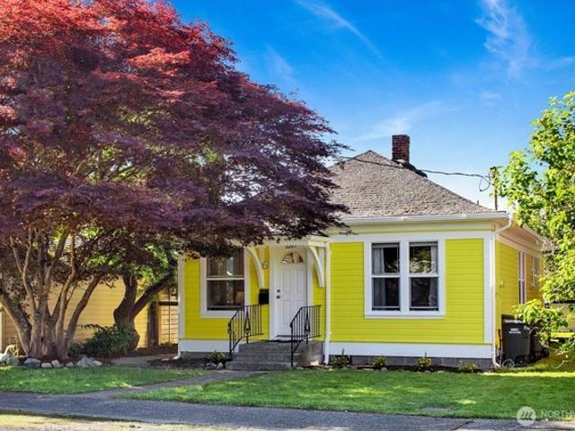 2205 W North St, Bellingham, WA 98225