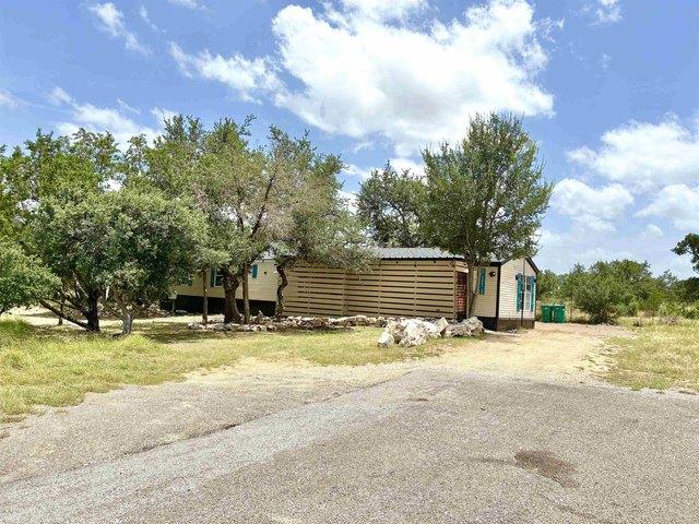 2205 5th St, Horseshoe Bay, TX 78657