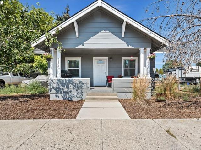 2206 Mitchell Ave, Baker City, OR 97814