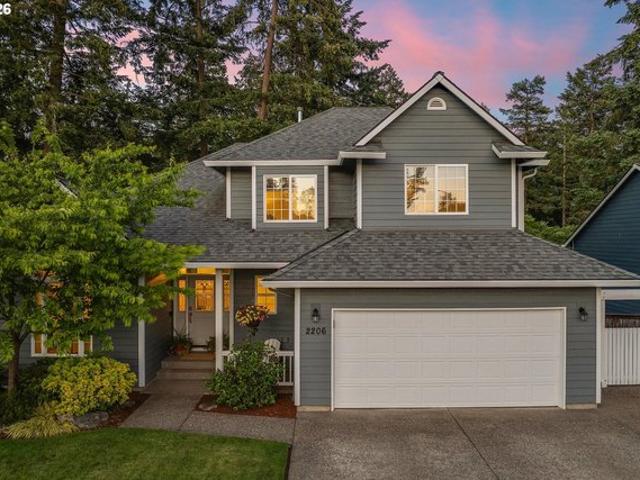 2206 N Thorne St, Newberg, OR 97132