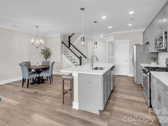 2206 Bexar Trl, Matthews, NC 28105