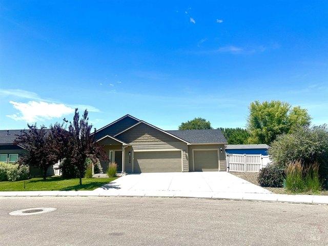 2206 E Elm Grove Dr, Nampa, ID 83686