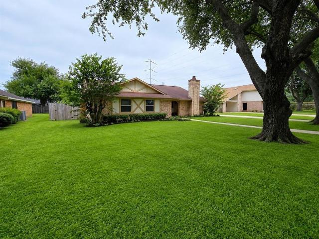 2206 Erin Glen Court