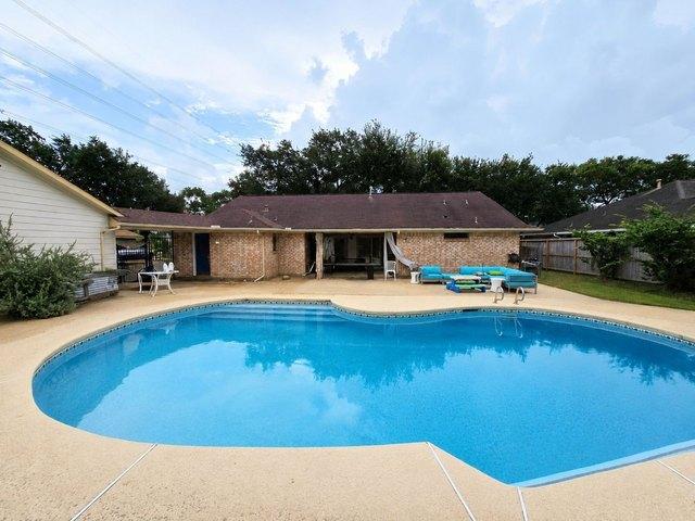 2206 Erin Glen Ct, Deer Park, TX 77536