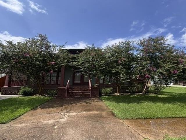 2206 Hazel St, Beaumont, TX 77701