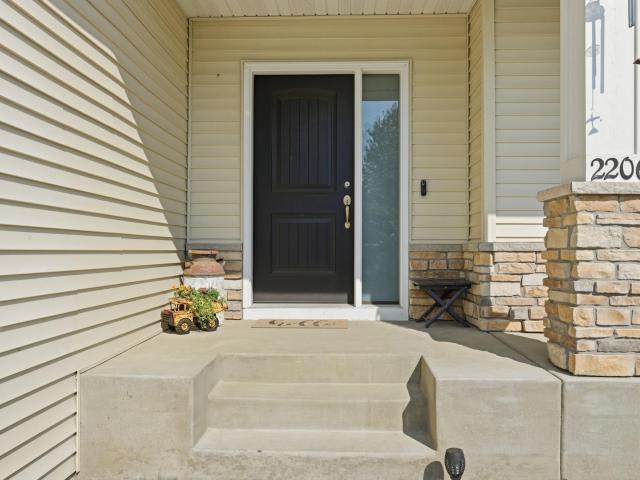 2206 Longhorn Lane