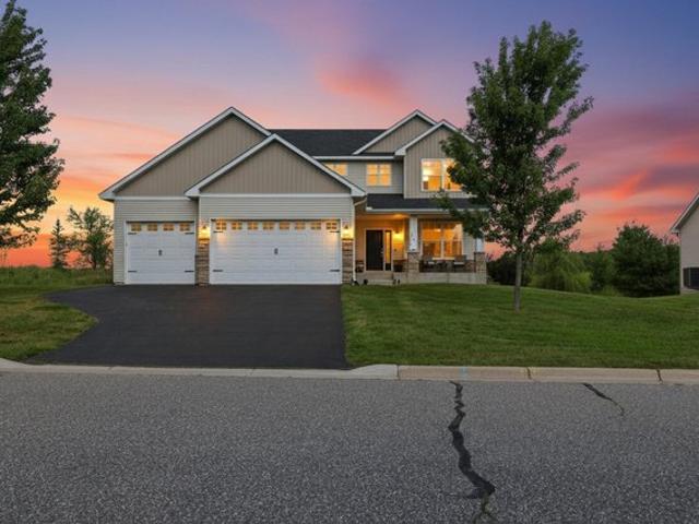 2206 Longhorn Ln, Buffalo, MN 55313
