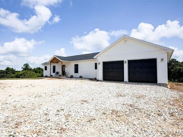 2206 Plummer Hill Rd, Hardin, IL 62047