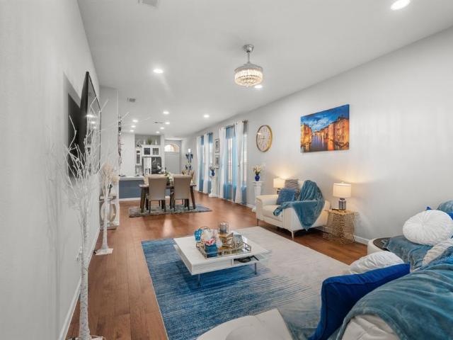 2206 Rothbury Drive