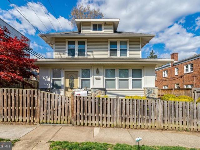2206 S Grant St, Arlington, VA 22202