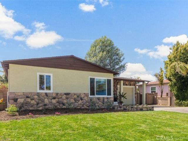 2206 S Shelton St, Santa Ana, CA 92707
