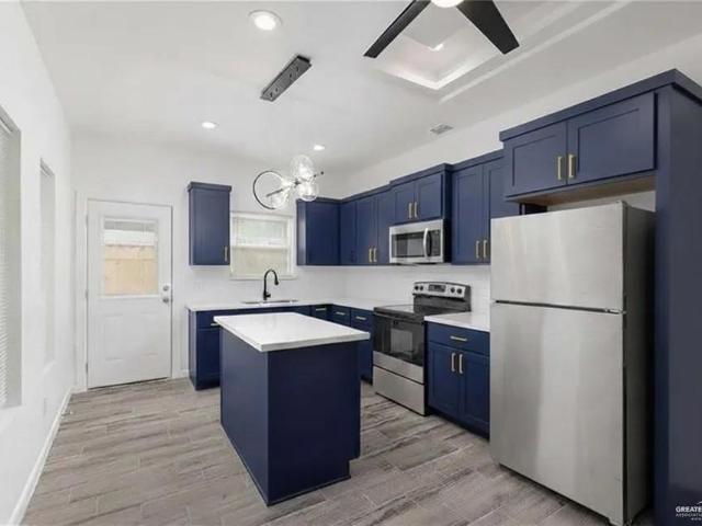 2206 Taxco Court 2