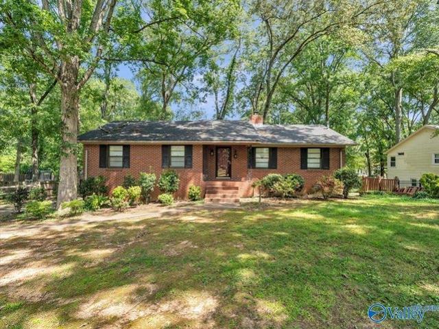 2206 13th St SE, Decatur, AL 35601