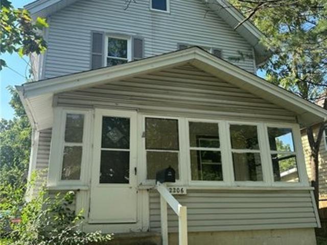 2206 25th St SW, Akron, OH 44314
