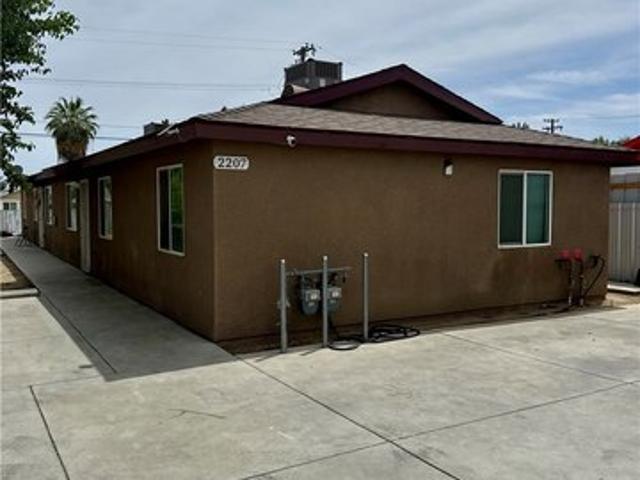 2207 Monterey St, Bakersfield, CA 93306