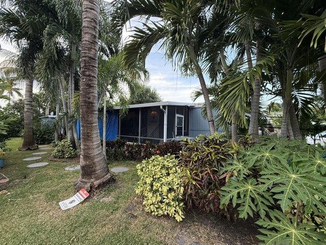 2207 NW 14th Ave Lot 528, Boynton Beach, FL 33436