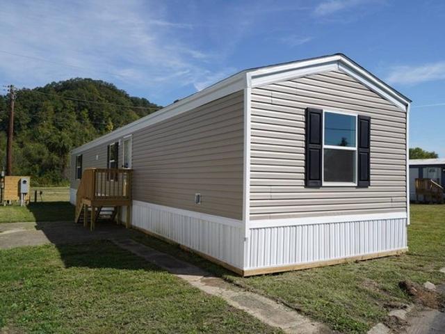 2207 N 7th Ave, Ironton, OH 45638