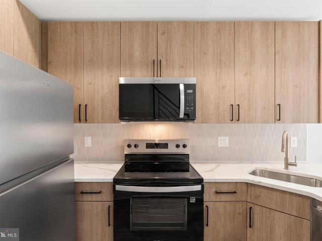 2207 N Franklin St, Unit 2, Philadelphia, PA 19133 | MLS #PAPH2611 | Compass