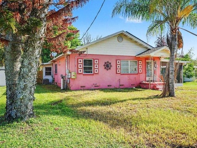 2207 Avenue B NW, Winter Haven, FL 33880