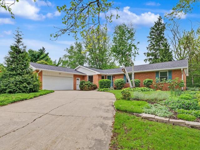 2207 Boudreau Circle