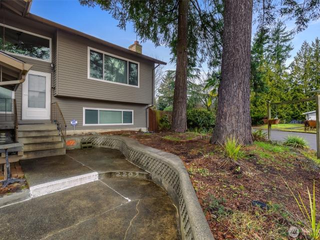 2207 Bremerton Ave NE, Renton, WA 98059 | MLS #2475 | Compass