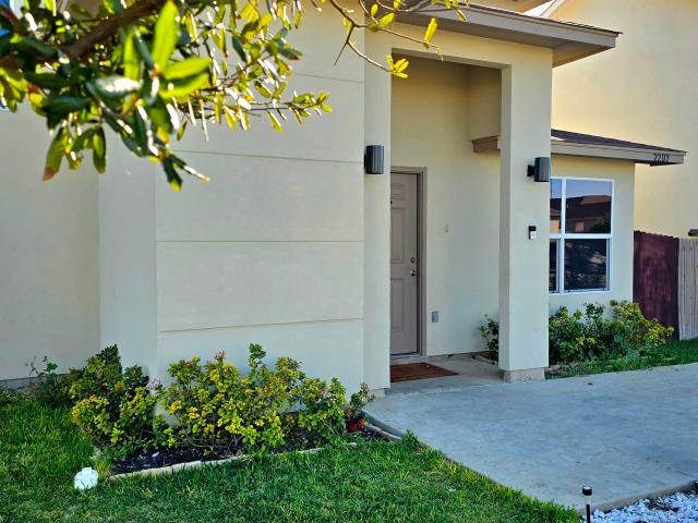 2207 Durazno Ct
