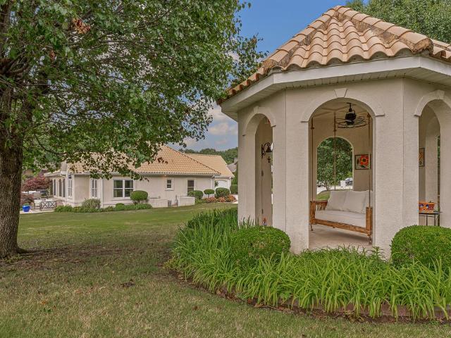 2207 Doral Cove