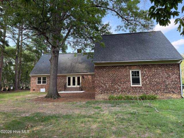2207 Greenwich Lane NW