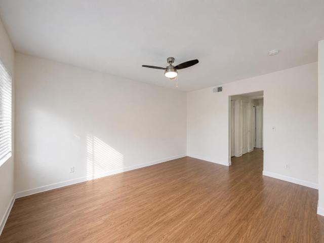 2207 Leon St # 104