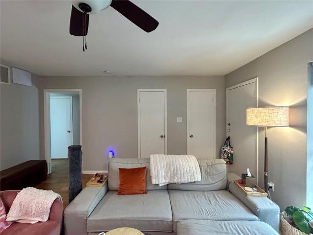 2207 Leon St # 209