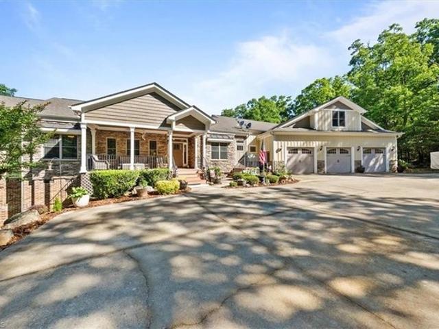 2207 Sierra Trace Rd, Denton, NC 27239