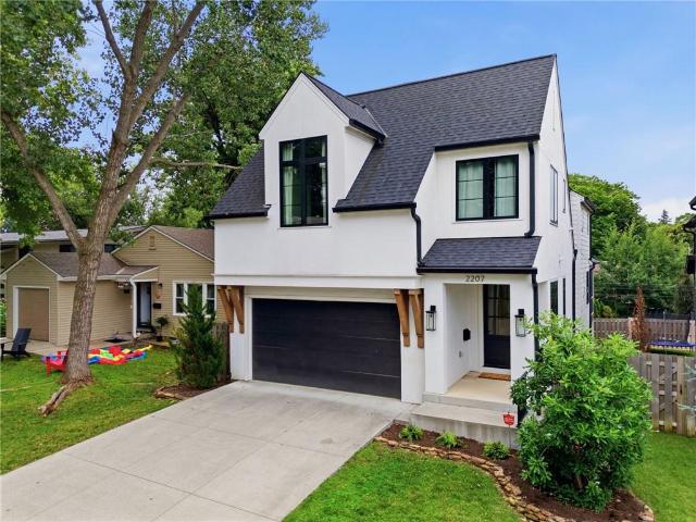 2207 W 48th Street