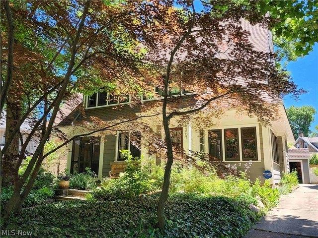 2207 Westminster Rd, Cleveland Heights, OH 44118