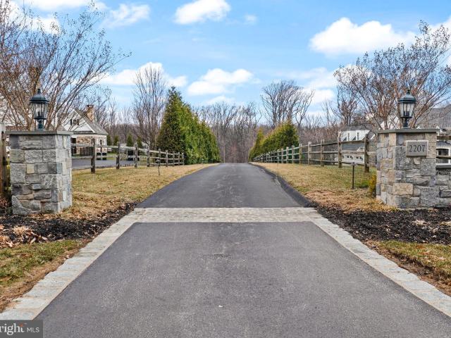 2207 White Horse Rd, Berwyn, PA 19312 | MLS #PACT2124