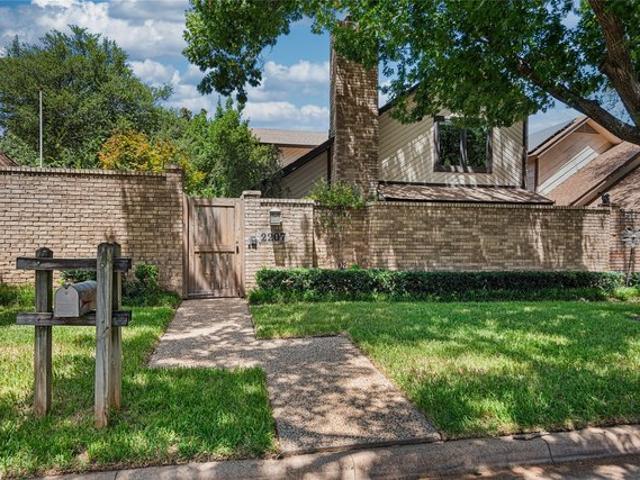 2207 Winter Sunday Way, Arlington, TX 76012