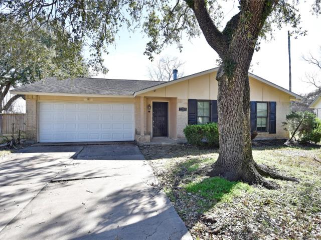 2207 Woodglen Drive