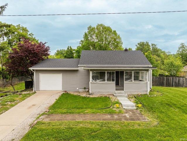 2208 N Blaine St, Muncie, IN 47303