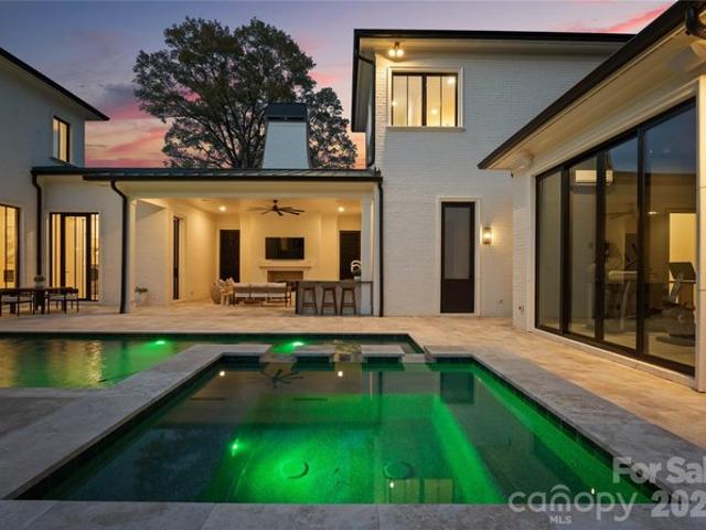 2208 Overhill Rd, Charlotte, NC 28211