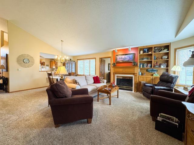 2208 Arrowwood Court