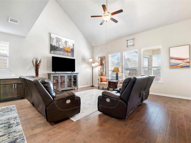 2208 Bonavista Way
