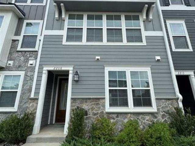2208 Brindle Ln, Charlottesville, VA 22911
