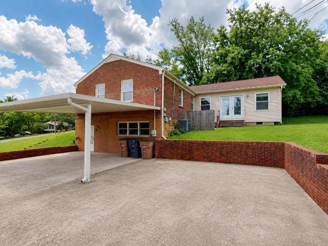 2208 Dearborn Dr