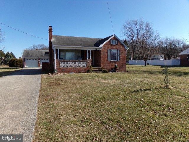 2208 Grandview Rd, Hanover, PA 17331