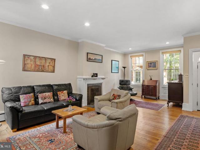 2208 Rittenhouse Square