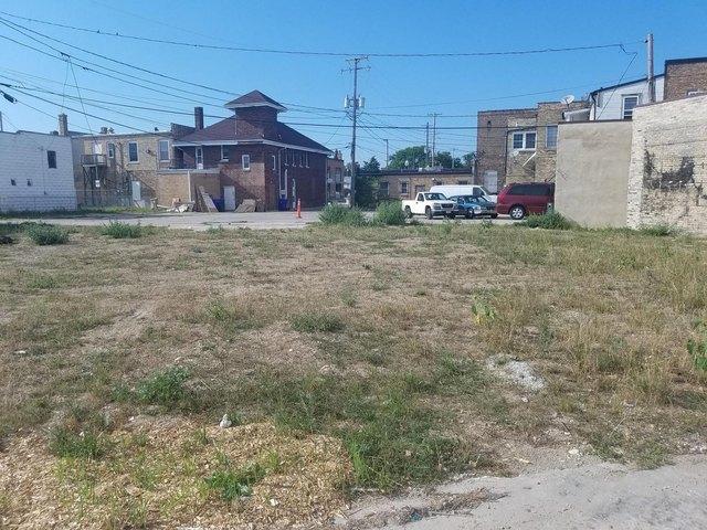 2208 Roosevelt Rd, Kenosha, WI 53143