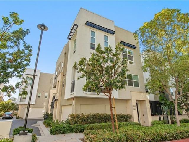 2208 Synergy, Irvine, CA 92614