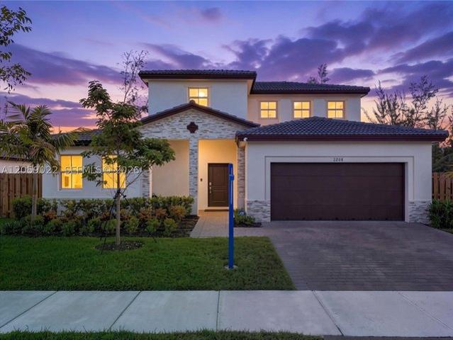 2208 SE 30th St, Homestead, FL 33035