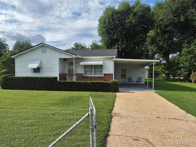 2208 South Ave, Kennett, MO 63857