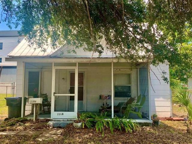 2208 Thrace St, Tampa, FL 33605