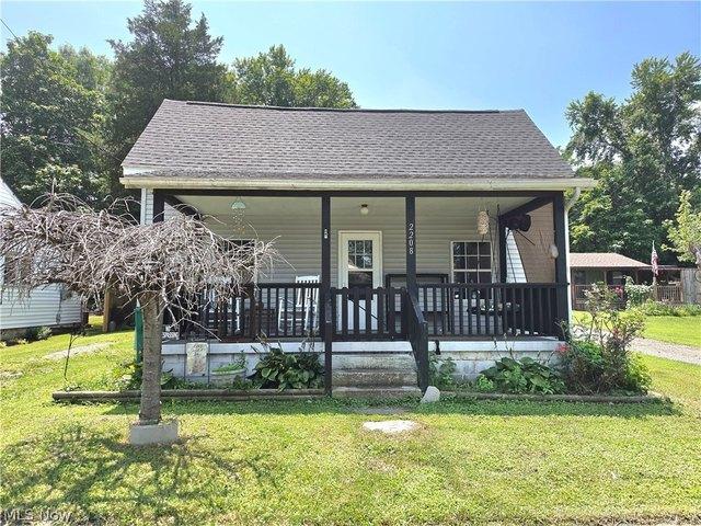 2208 11th Ave, Parkersburg, WV 26101